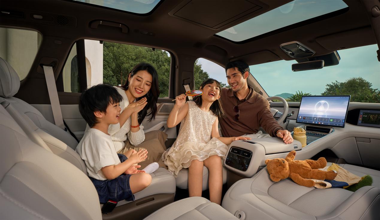 29.98万元起！腾势N8L正式上市，以“五心三感”打造“美好出行家” - EV视界